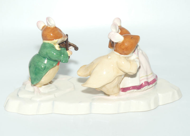 DBH30 Royal Doulton Brambly Hedge tableau figure | The Ice Ball | LE 1 ...