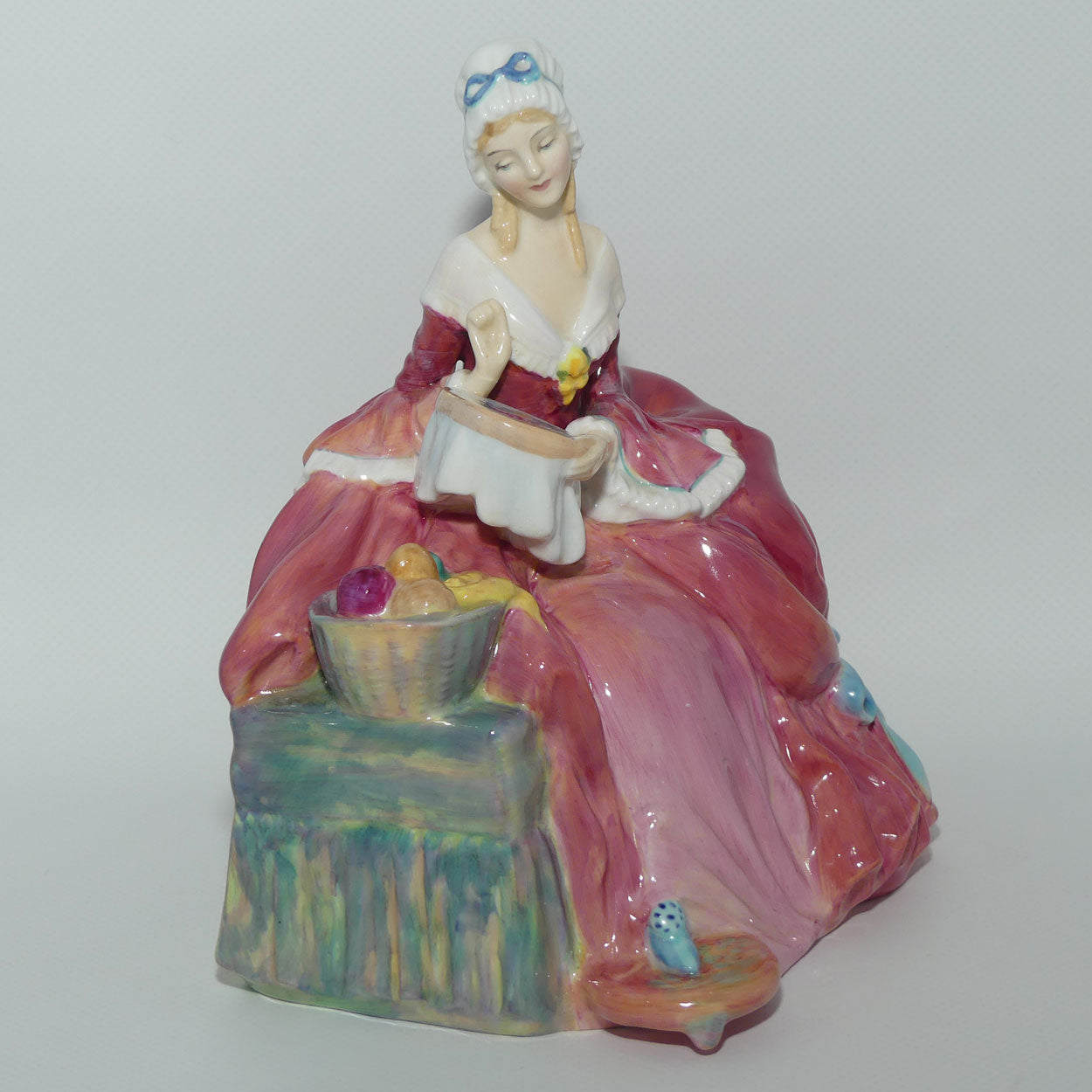 HN1901 Royal Doulton figurine Penelope | Leslie Harradine – Roundabout ...