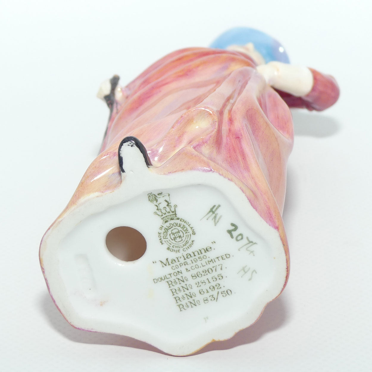 HN2074 Royal Doulton figurine Marianne | Pretty Ladies Figurines ...