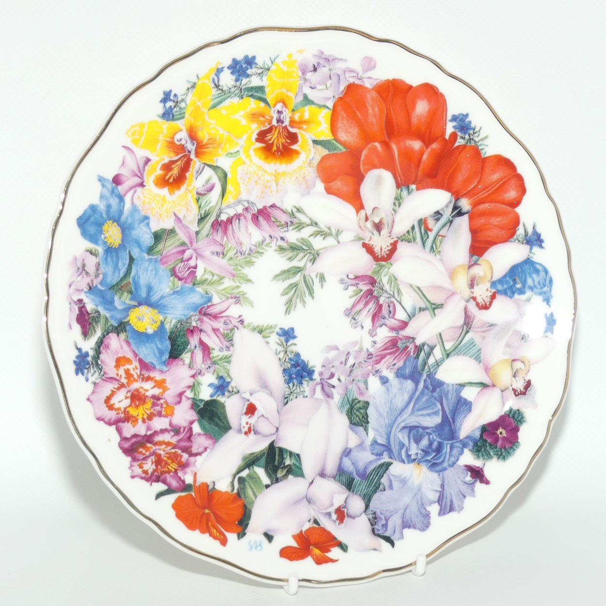 Royal Albert England | A Bouquet for the Queen Mother plate #2 | Chels ...