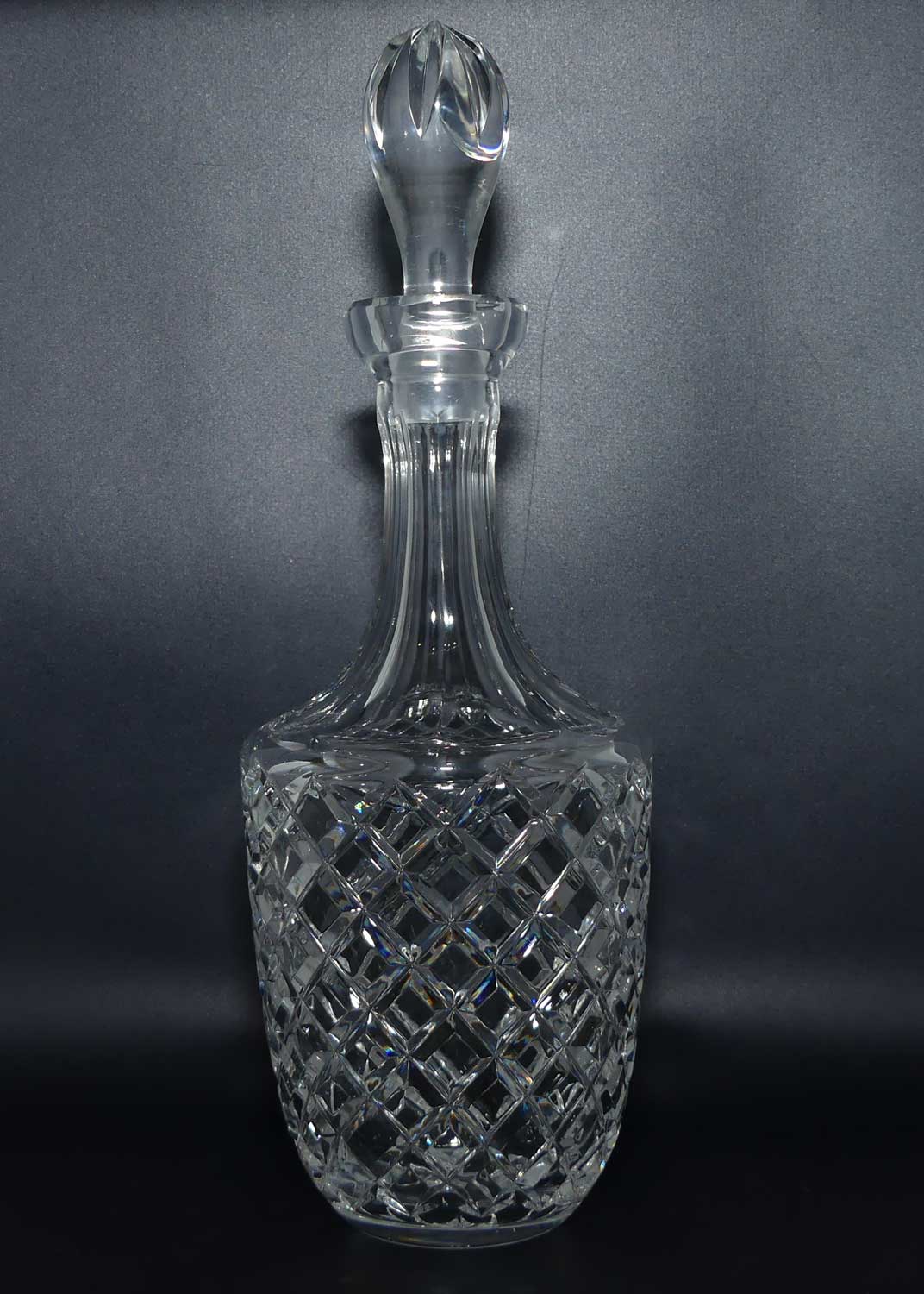 Elegant shape diamond cut crystal decanter – Roundabout Antiques
