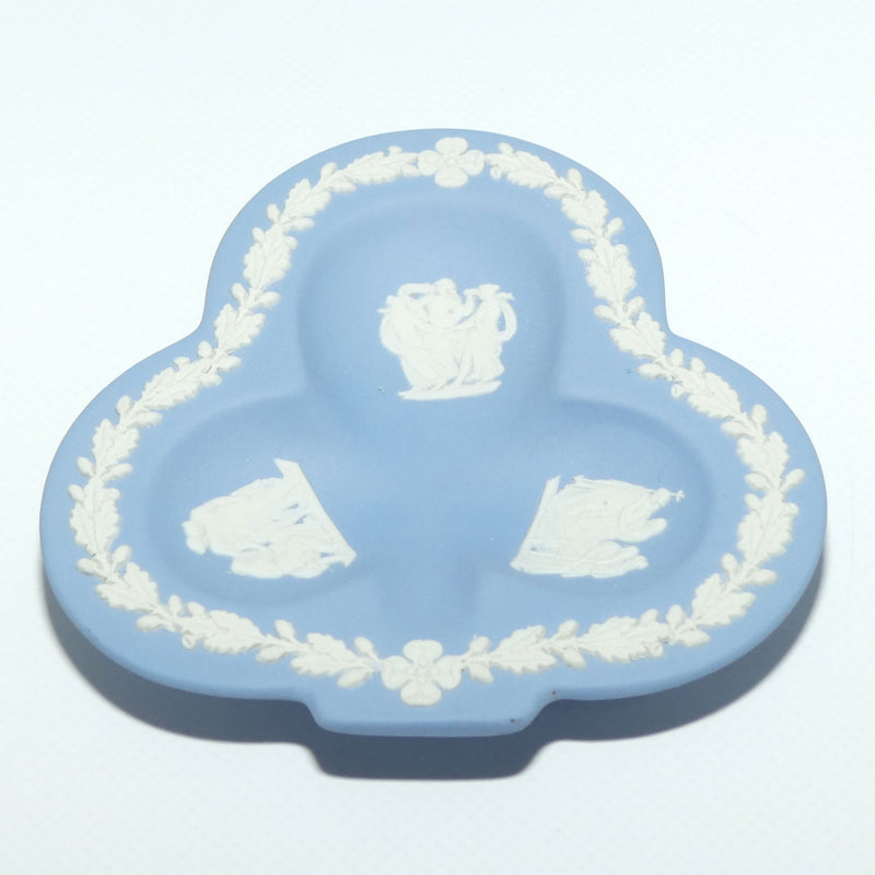 Wedgwood Jasper | White on Pale Blue | Clubs shape dish | #1 ...