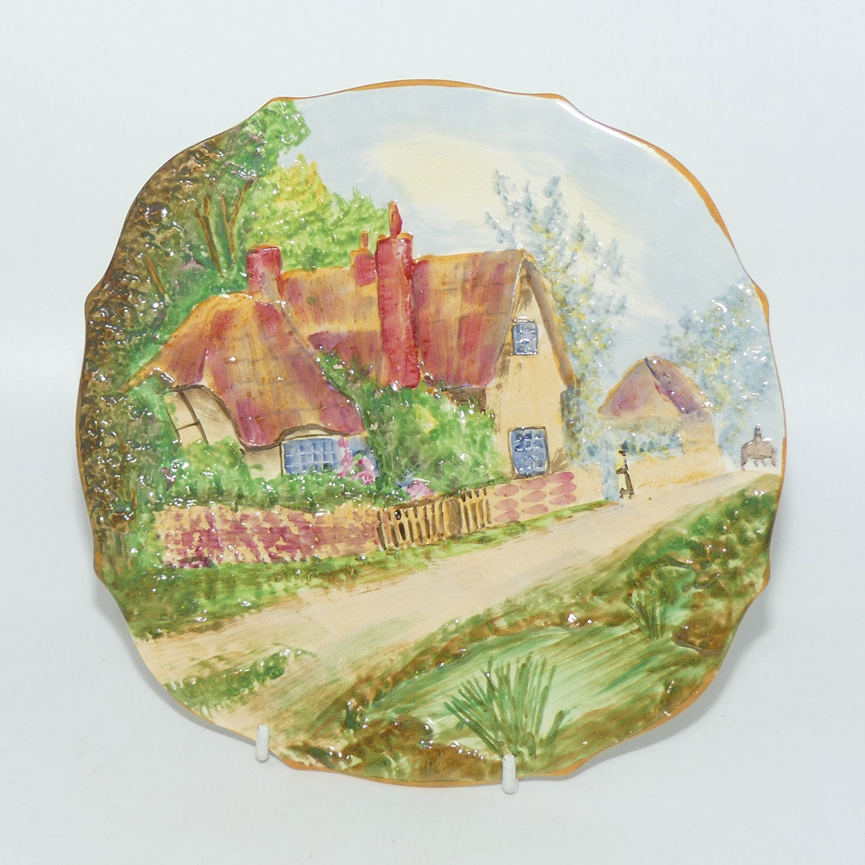 Rubian Art Pottery Grimwades Olde England low relief plate – Roundabout ...