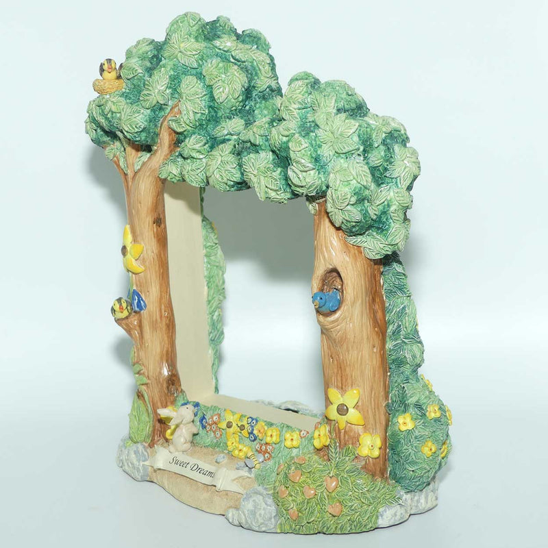 HUM1012D MI Hummel Sweet Dreams musical display stand – Roundabout Antiques