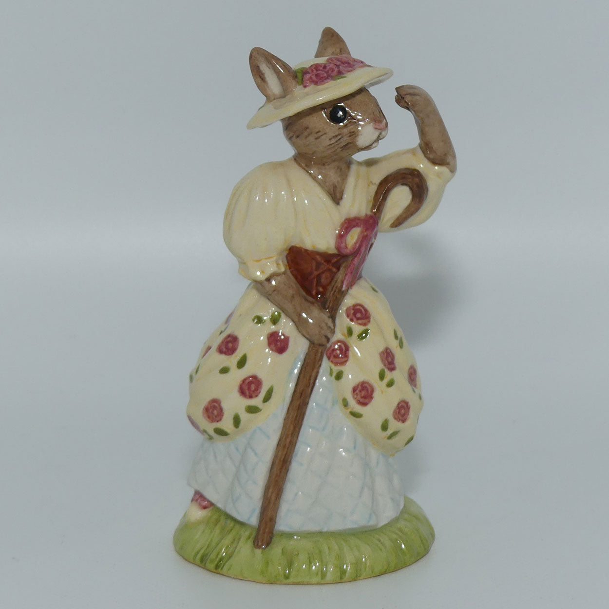 DB220 Royal Doulton Bunnykins Little Bo Peep | no box – Roundabout Antiques