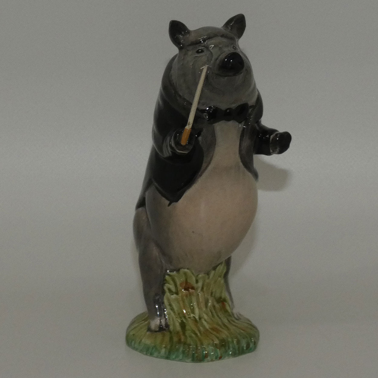 PP1 Beswick Pig Prom series | John the Conductor figure – Roundabout ...