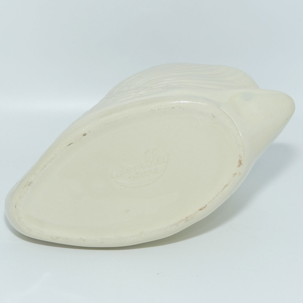 Australian Pottery | Wembley Ware Lustre Swan trough with Gold Beak ...